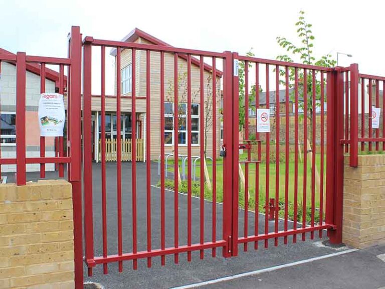 Pedestrian/ Driveway Gates - Geelong Fencing and Gates Service